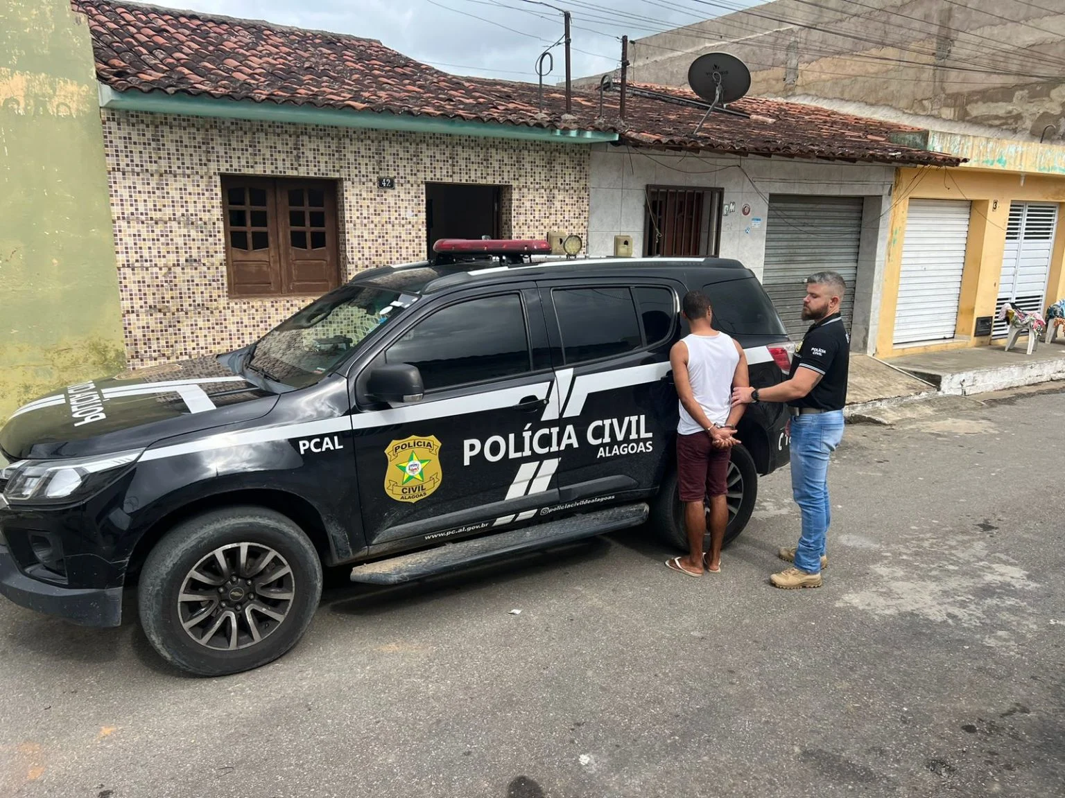 Sinpol Ms Homem Descumpre Medida Protetiva Ameaça Vítima E é Preso